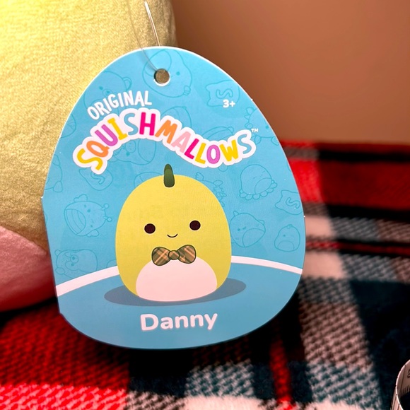 Squishmallows | Toys | Danny The 8 Dinosaur Squashmallow Wearing A Bow ...